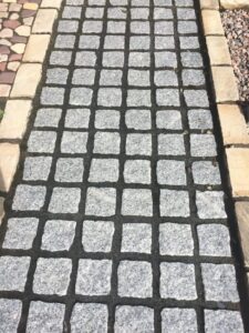 Granite Cobble Stone (Setts) - Natural Stone Ireland